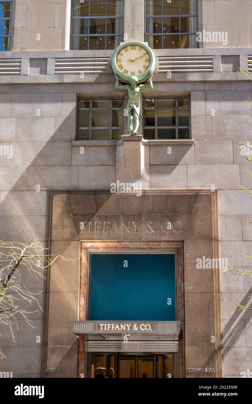 Tiffany's flagship store is located on Fifth Avenue in the heart of ...