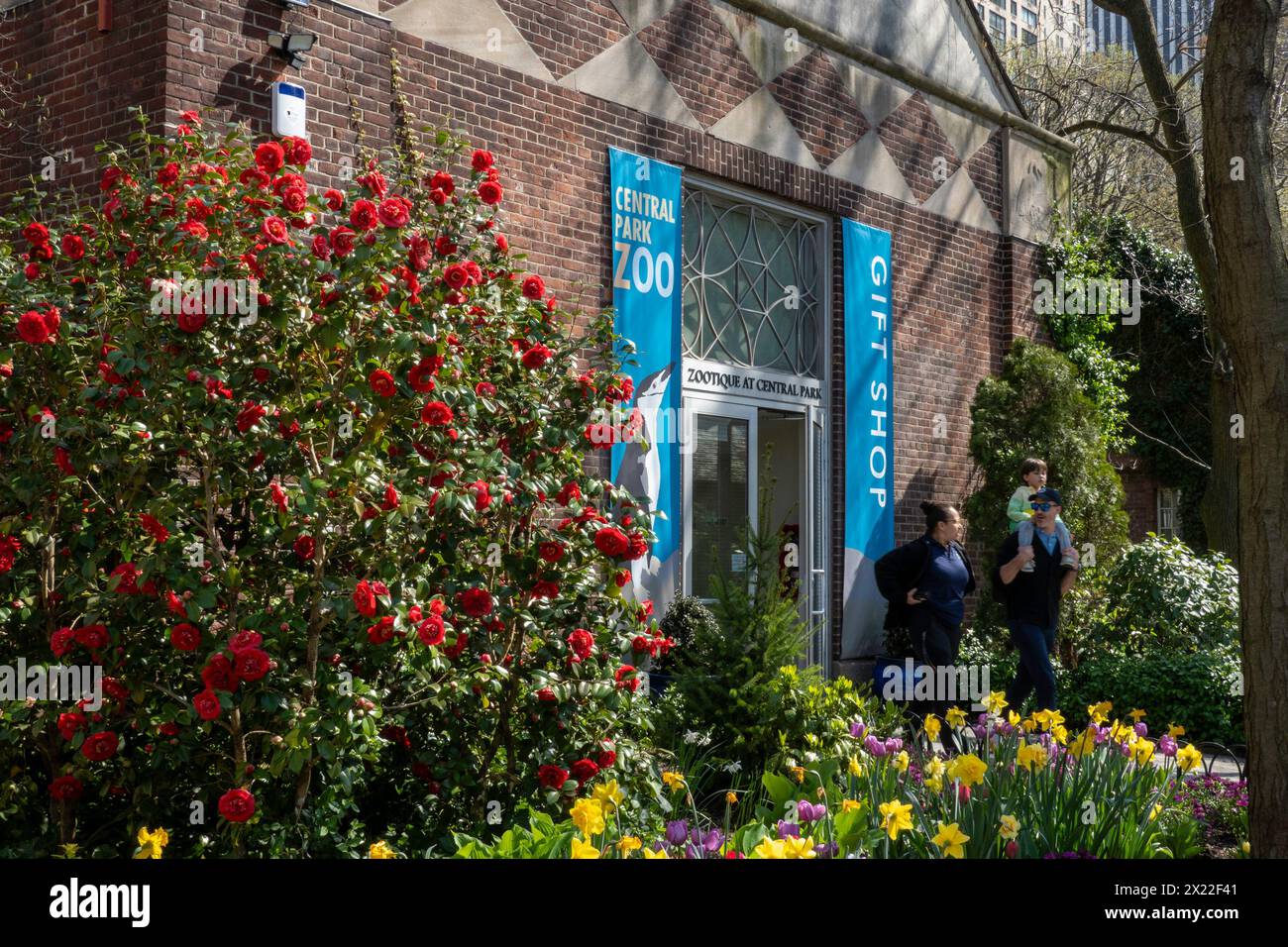 Gift Shop, Central Park Zoo behind Decorative Banner, NYC. USA, 2024 ...