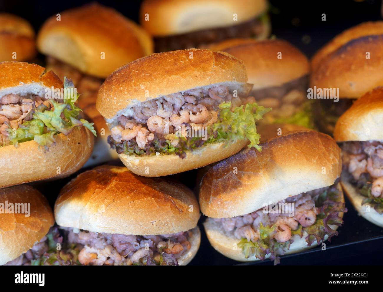 Hamburg, Germany. 18th Apr, 2024. Bread rolls with North Sea crabs are ...