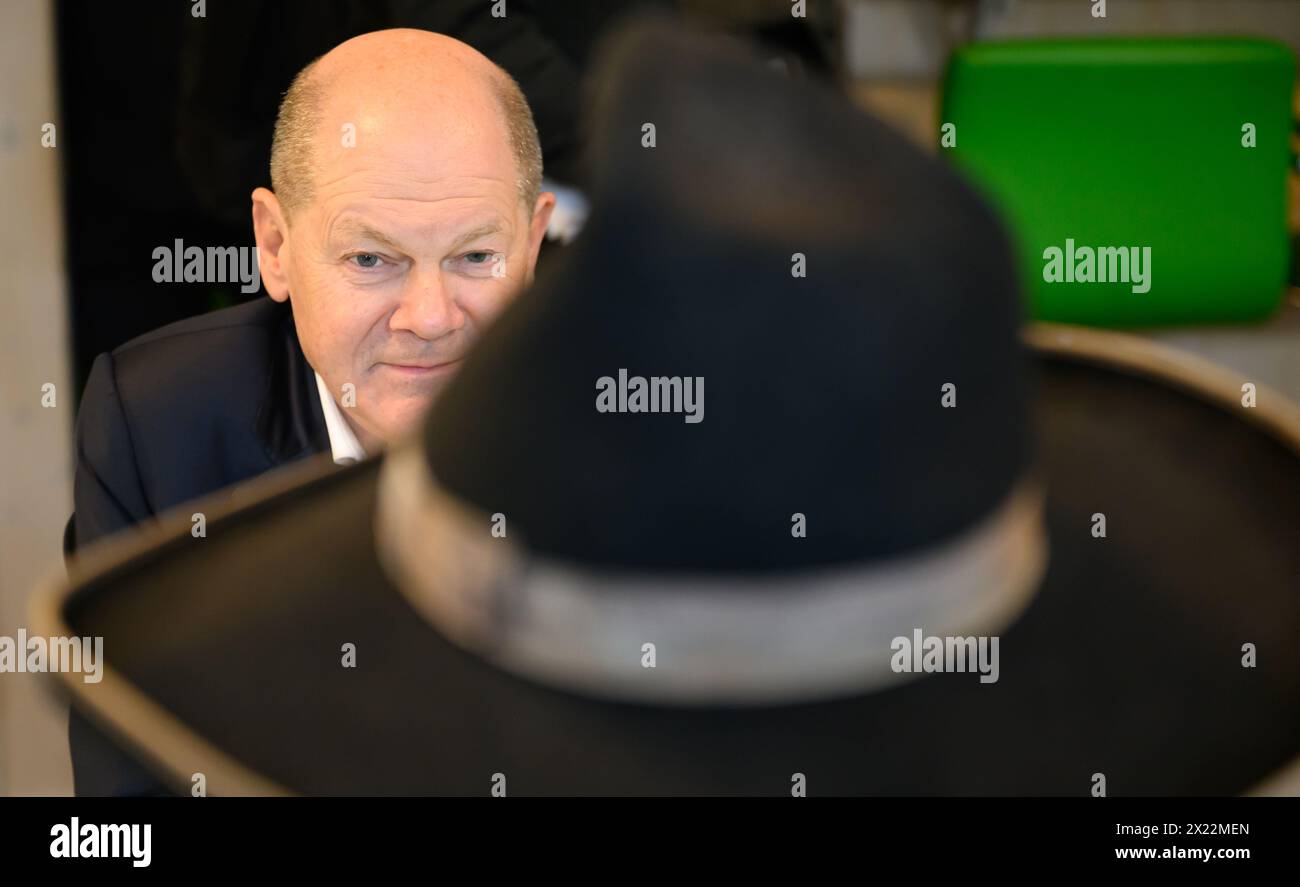 19 April 2024, Saxony, Dresden: Federal Chancellor Olaf Scholz (SPD ...