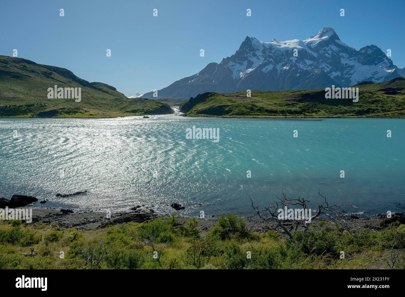 Waterfall, Lago Pehoe, mountain range of the Andes, Torres del Paine ...