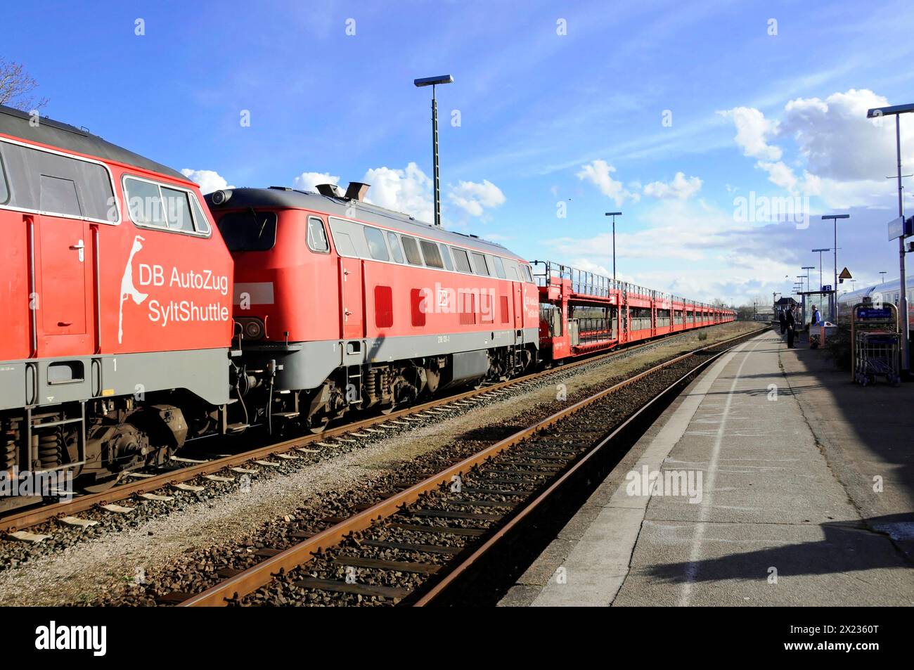 Shuttle car hi-res stock photography and images - Alamy