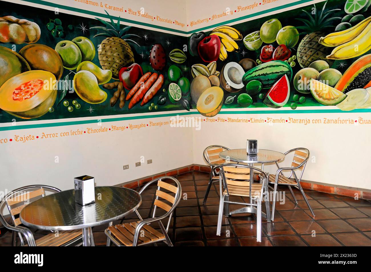 Nicaragua leon cafe hi-res stock photography and images - Alamy