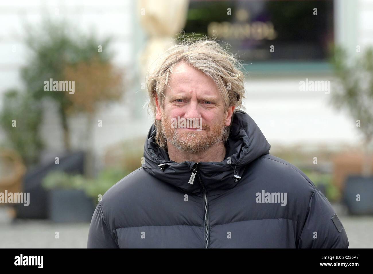 Einweihung des Kunstwerkes La Communication, der Kunstserie Moss People ...