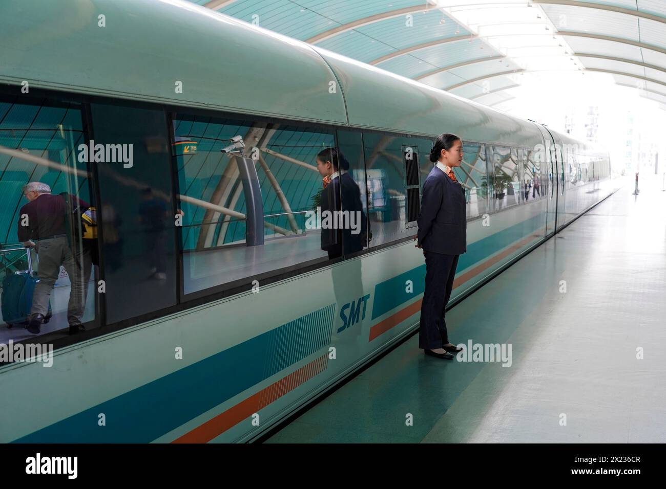Shanghai Transrapid Maglev Shanghai Maglev Train Station Station ...