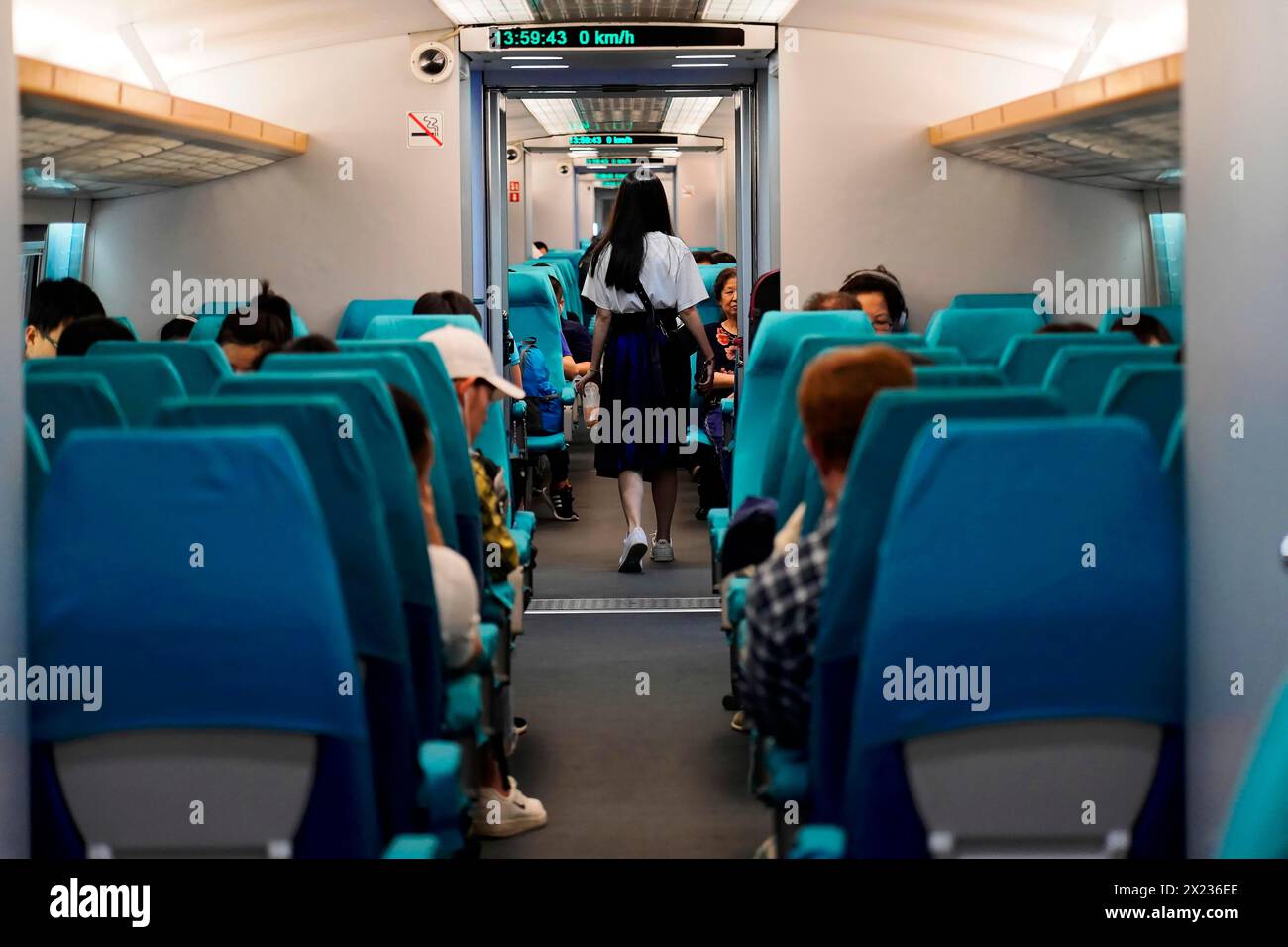 Shanghai Transrapid Maglev Shanghai maglev train stop train station ...