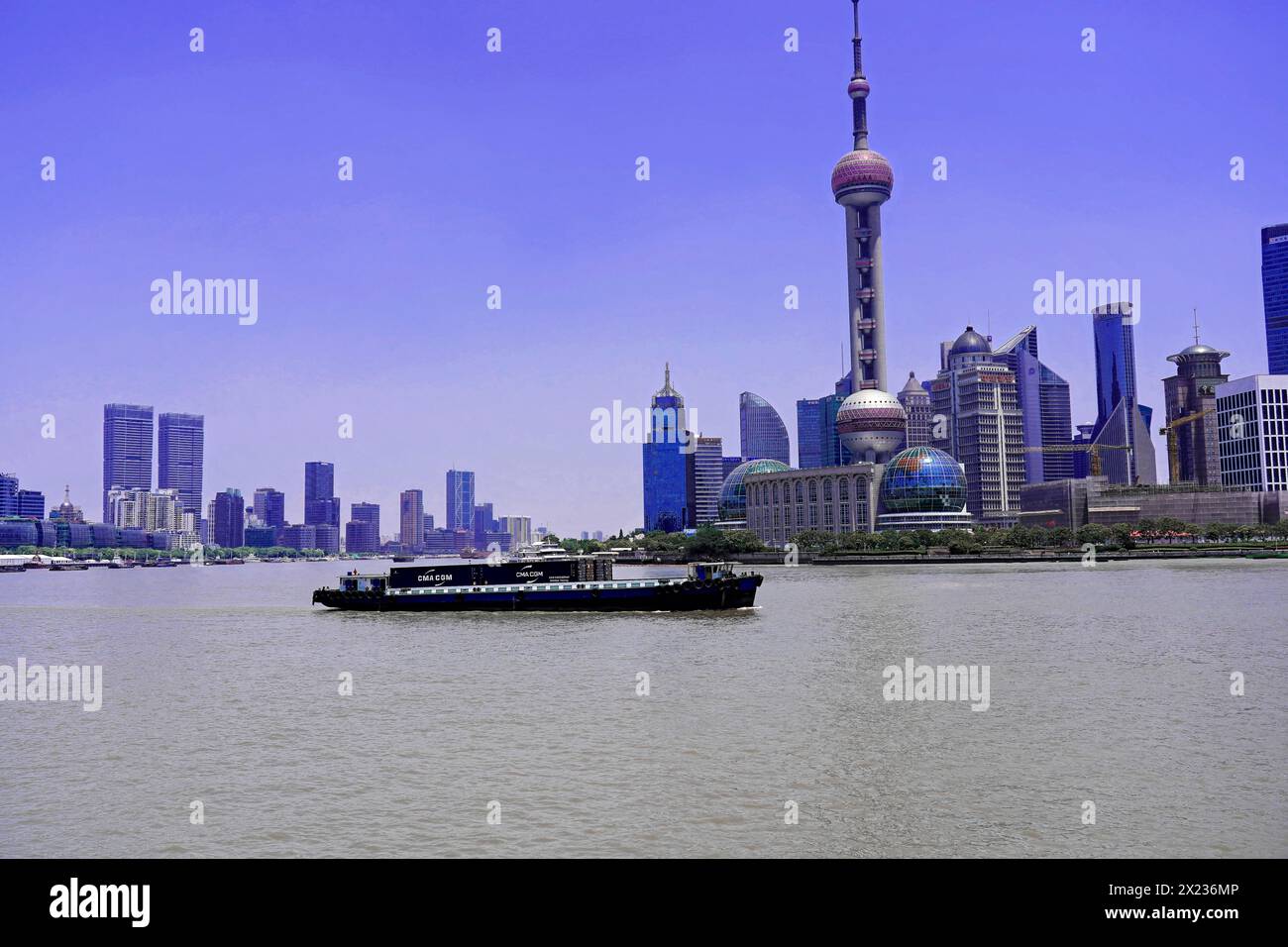 Stroll through Shanghai to the sights, Shanghai, China, Asia, A cargo ...