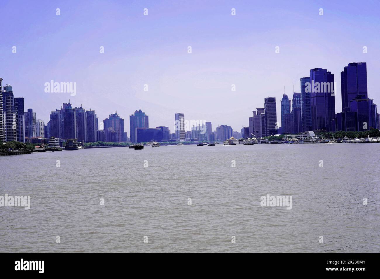 Stroll through Shanghai to the sights, Shanghai, China, Asia, View of a ...
