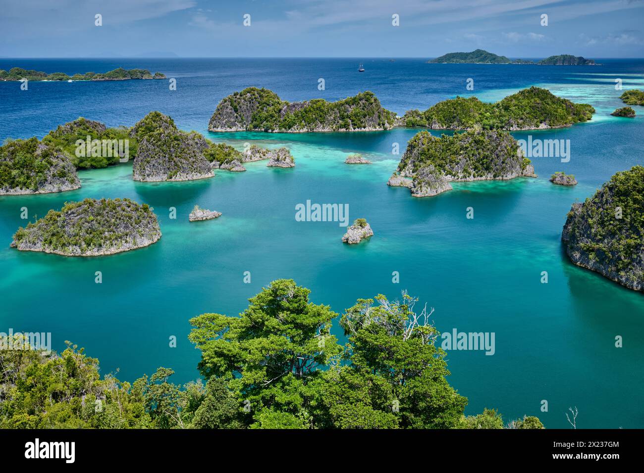 viewpoint Piaynemo with beautiful landscape of Fam Islands, Waigeo ...