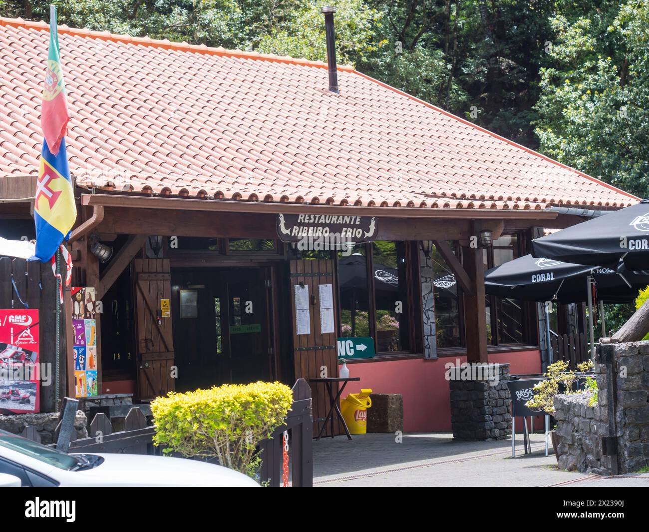 Traditional aquaculture structure hi-res stock photography and images ...