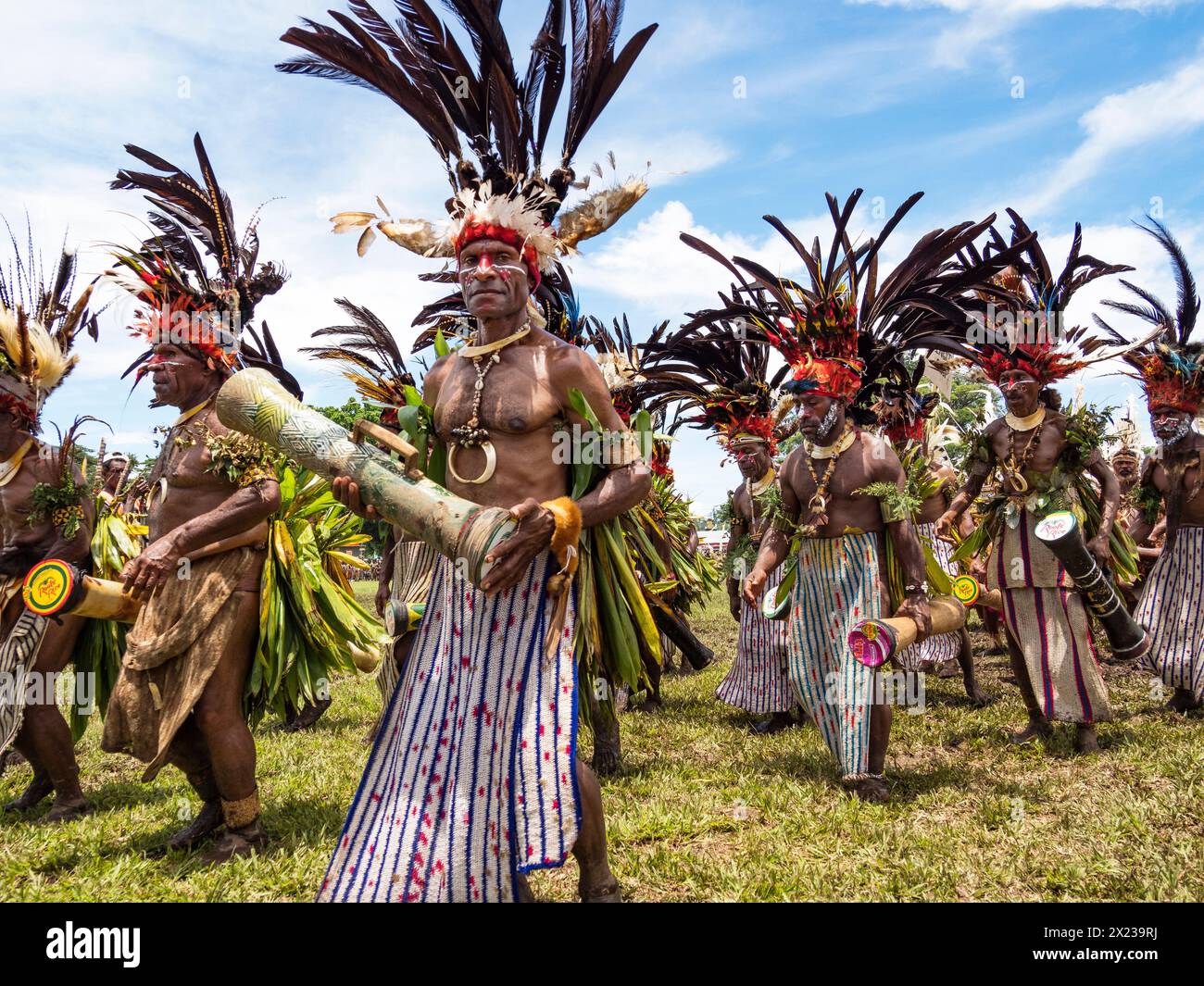 Sing Sing, dancers at the Morobe Show, Lae, Papua New Guinea Stock ...