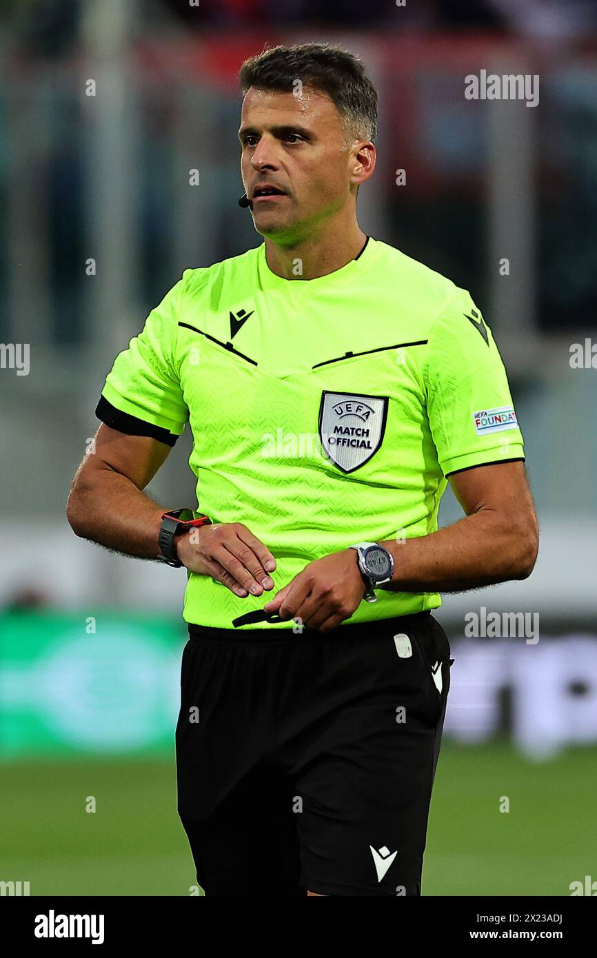 Referee Jesus Gil Manzano during the UEFA Conference League quarter ...