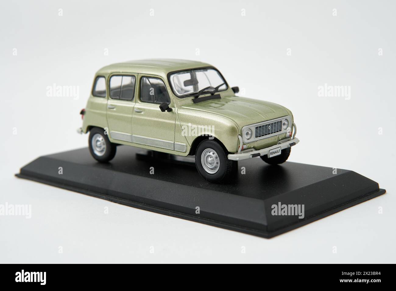 Belgrade, Serbia 04-03-2024 : Renault-IMV 4L KATRCA car toy on white ...