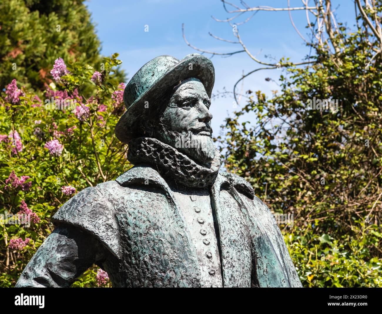 Sir walter raleigh grew up hi-res stock photography and images - Alamy