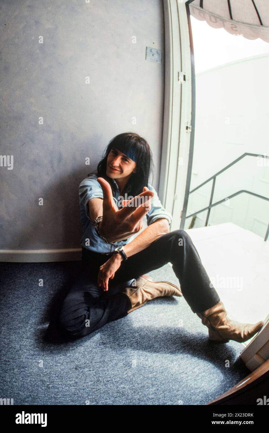 Phil Lewis Los Angeles, California 1991 Credit: Ross Pelton/MediaPunch ...