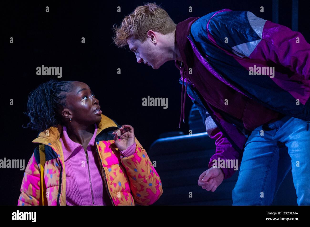 Carry a cake across new york hi-res stock photography and images - Alamy