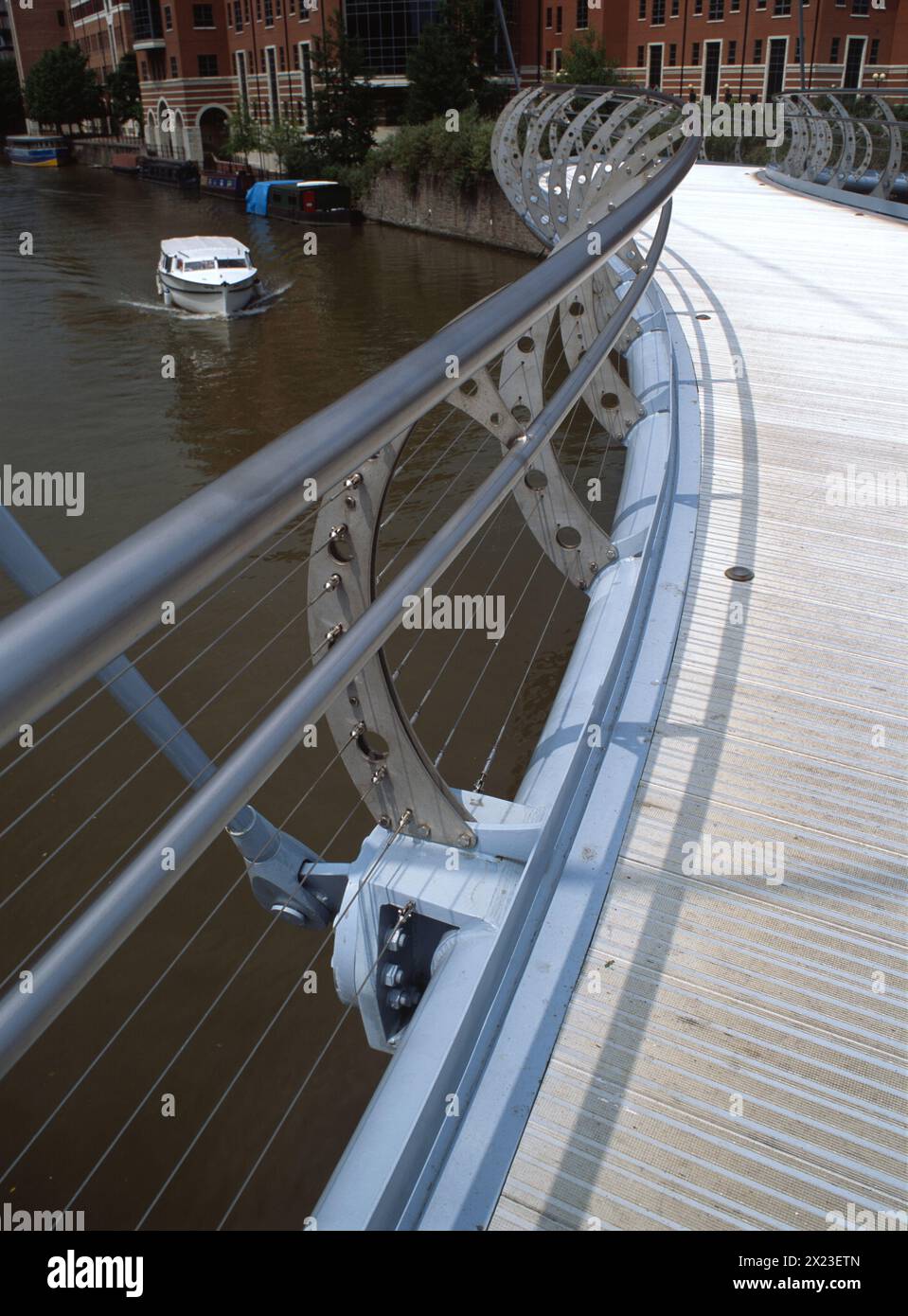 S-shaped Valentine Bridge, Temple Meads, Bristol, England, UK Stock ...