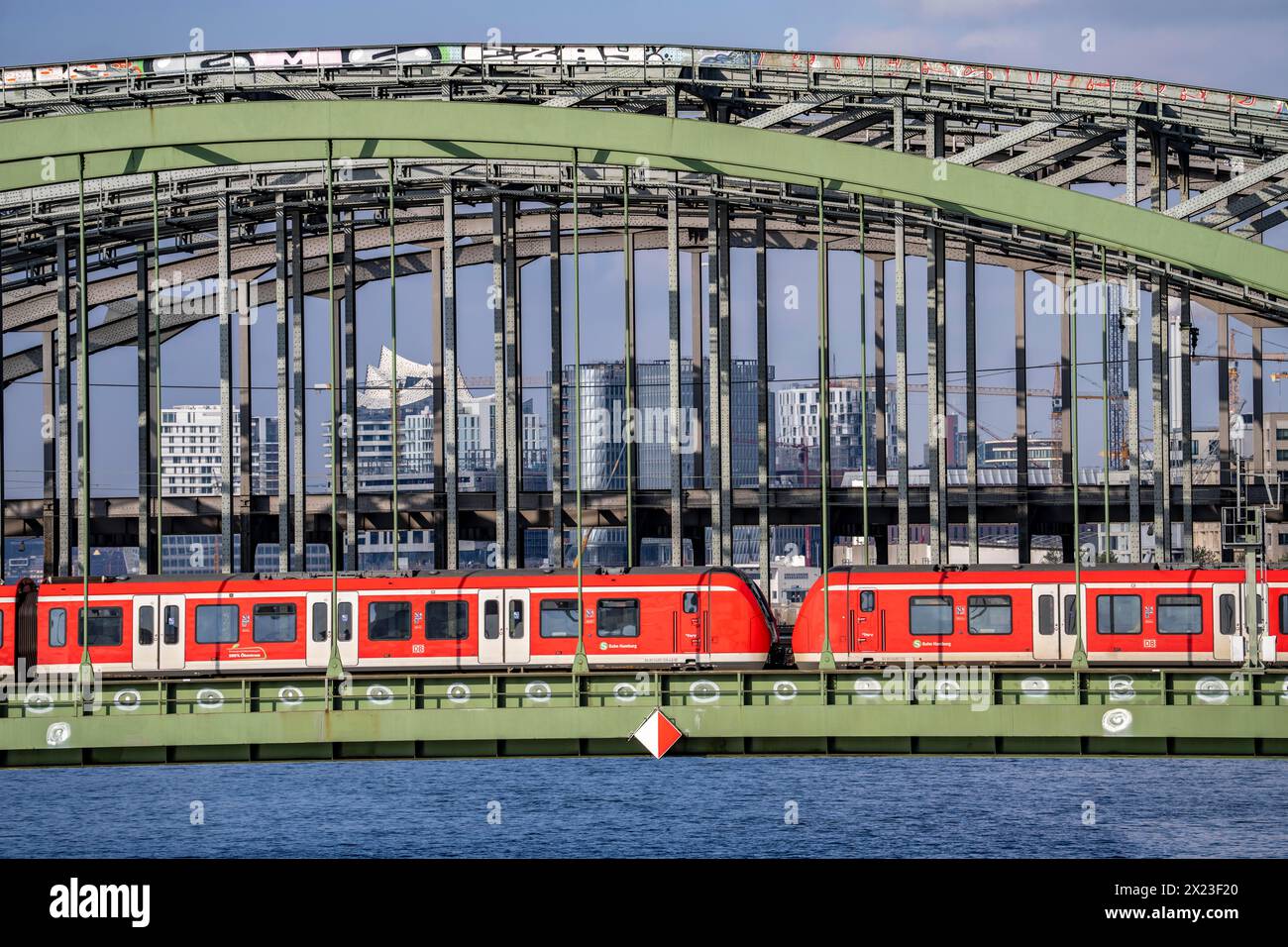 Railroad Elbbrücken, at Elbbrücken station, spanning the Norderelbe, S ...