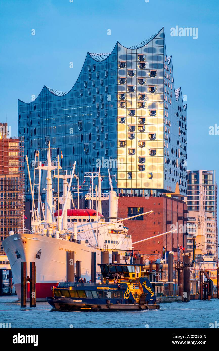Port of Hamburg, museum ship Cap San Diego at the St. Pauli ...