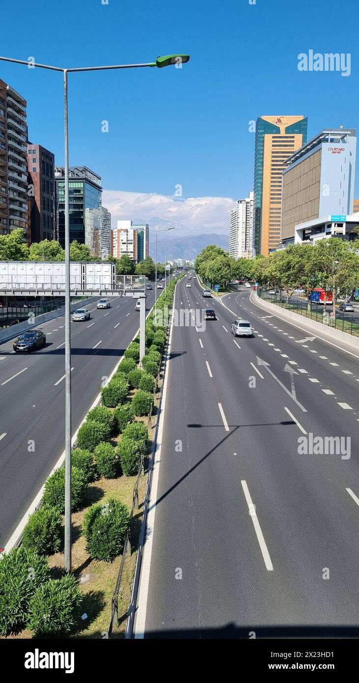 Chile santiago air pollution hi-res stock photography and images - Alamy