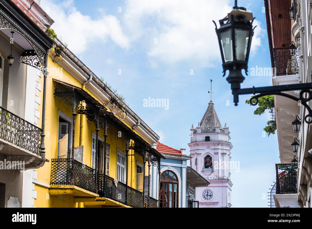 Alley in the old town with the Cathedral Basilica of Santa Maria la ...