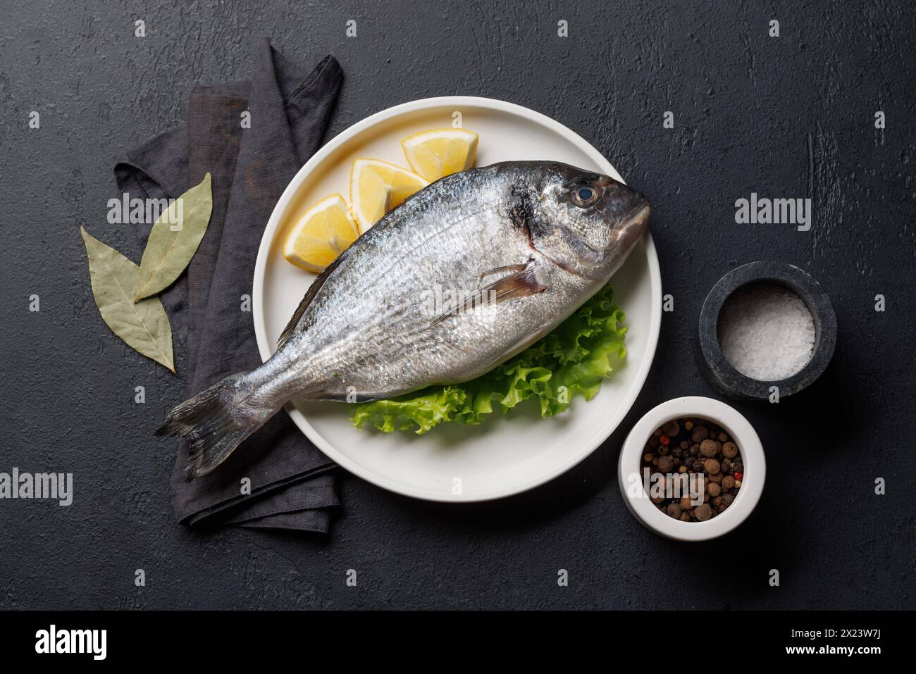 Fresh dorado fish ready hi-res stock photography and images - Alamy