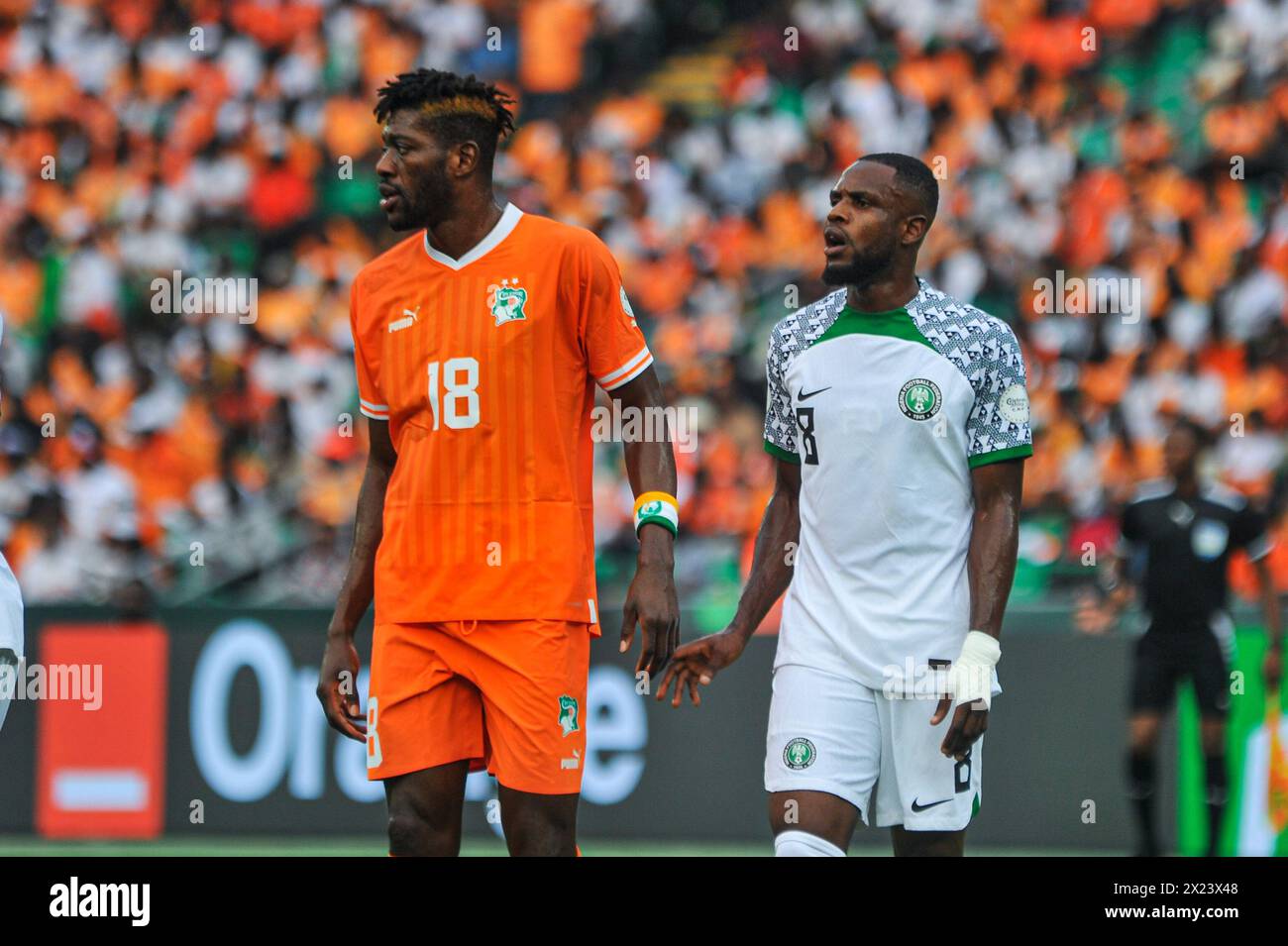 Cote d'ivoire shengolpixs soccer hi-res stock photography and images ...
