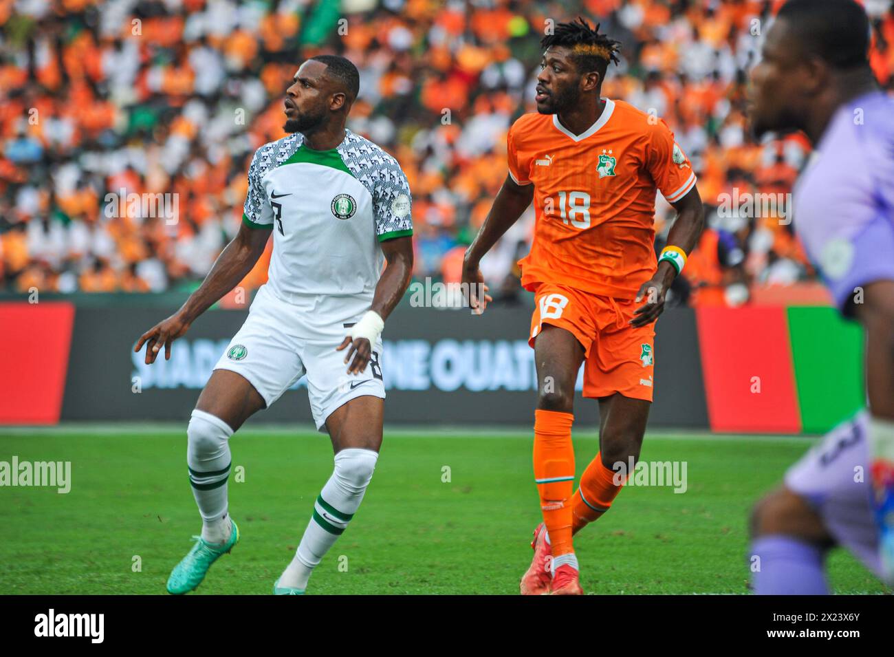 Cote d'ivoire shengolpixs soccer hi-res stock photography and images ...