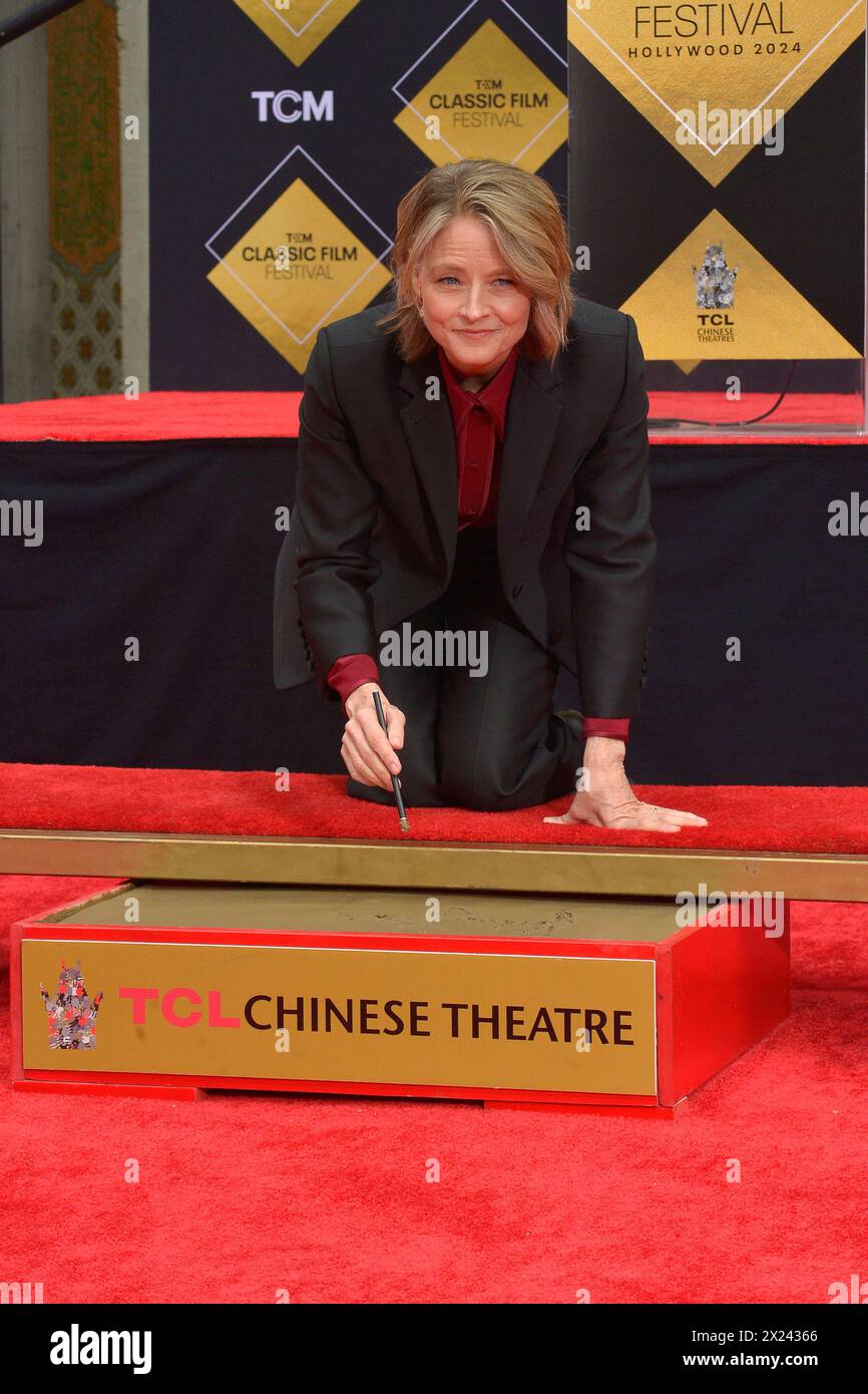 Jodie Foster bei der Hand and Footprints Ceremony am TCL Chinese ...