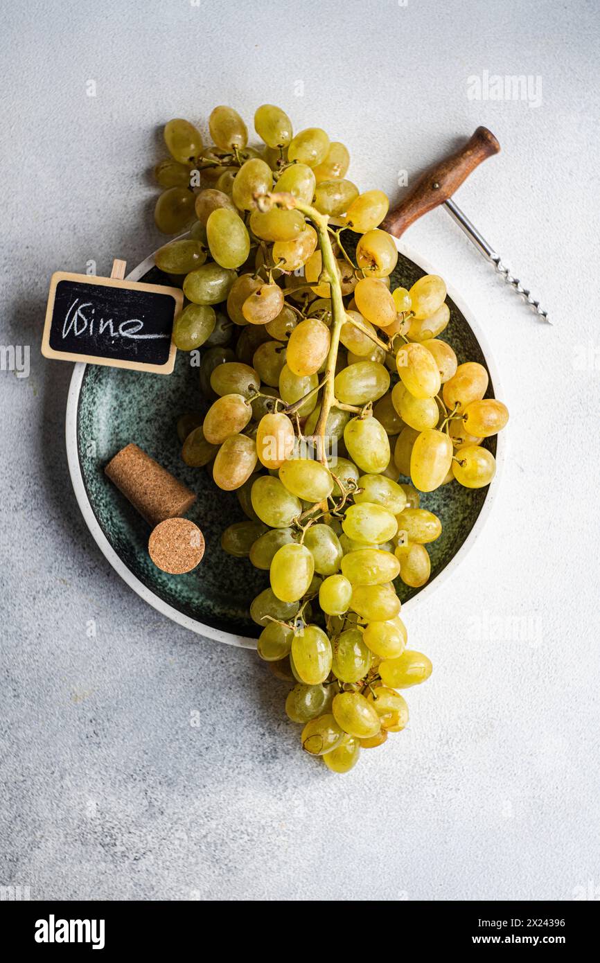 Truss plates hi-res stock photography and images - Alamy