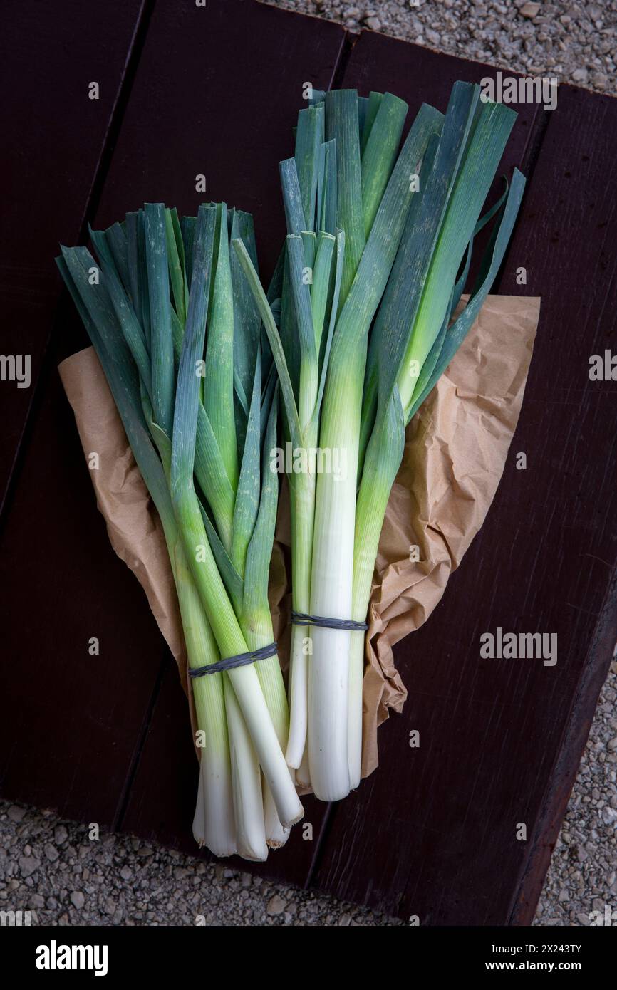 Two leek hi-res stock photography and images - Alamy