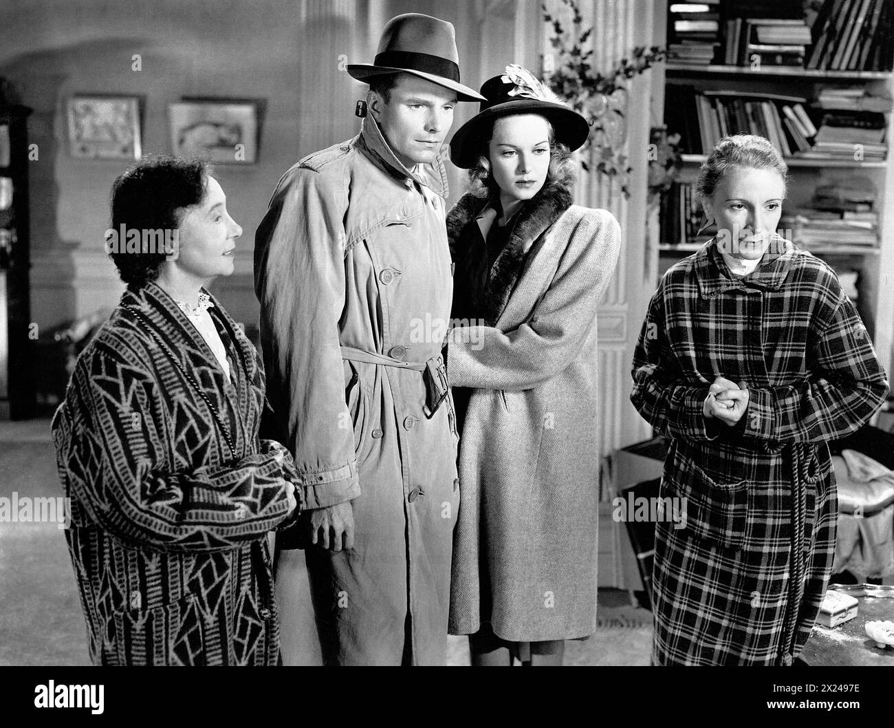 Henrietta Burnside, Kent Smith, Jane Randolph, Connie Leon, on-set of ...