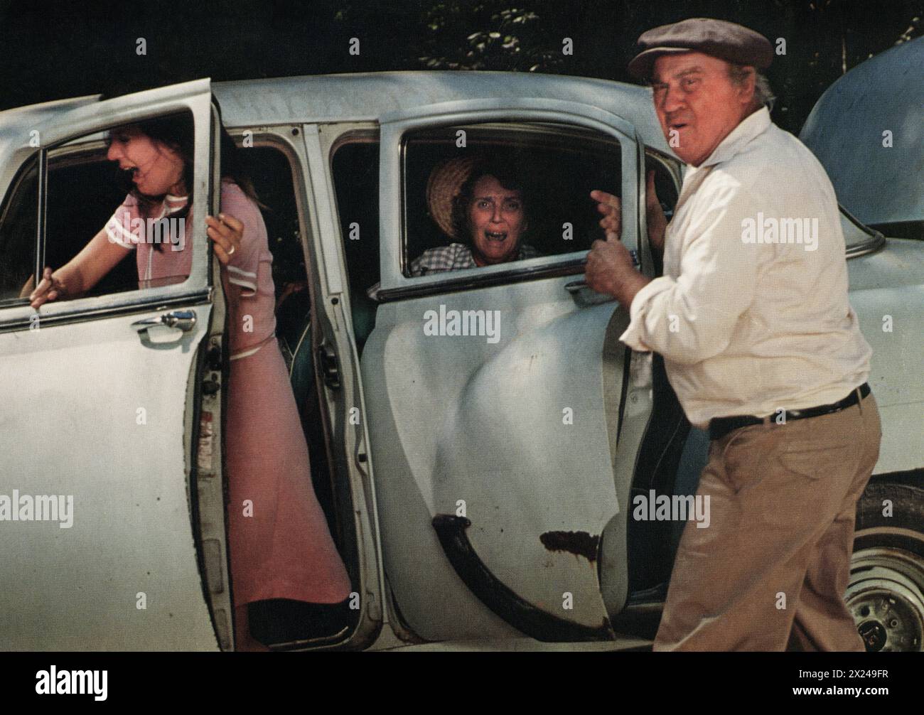 Karen Brooks, Evelyn Hendricks, Dub Taylor, on-set of the film ...