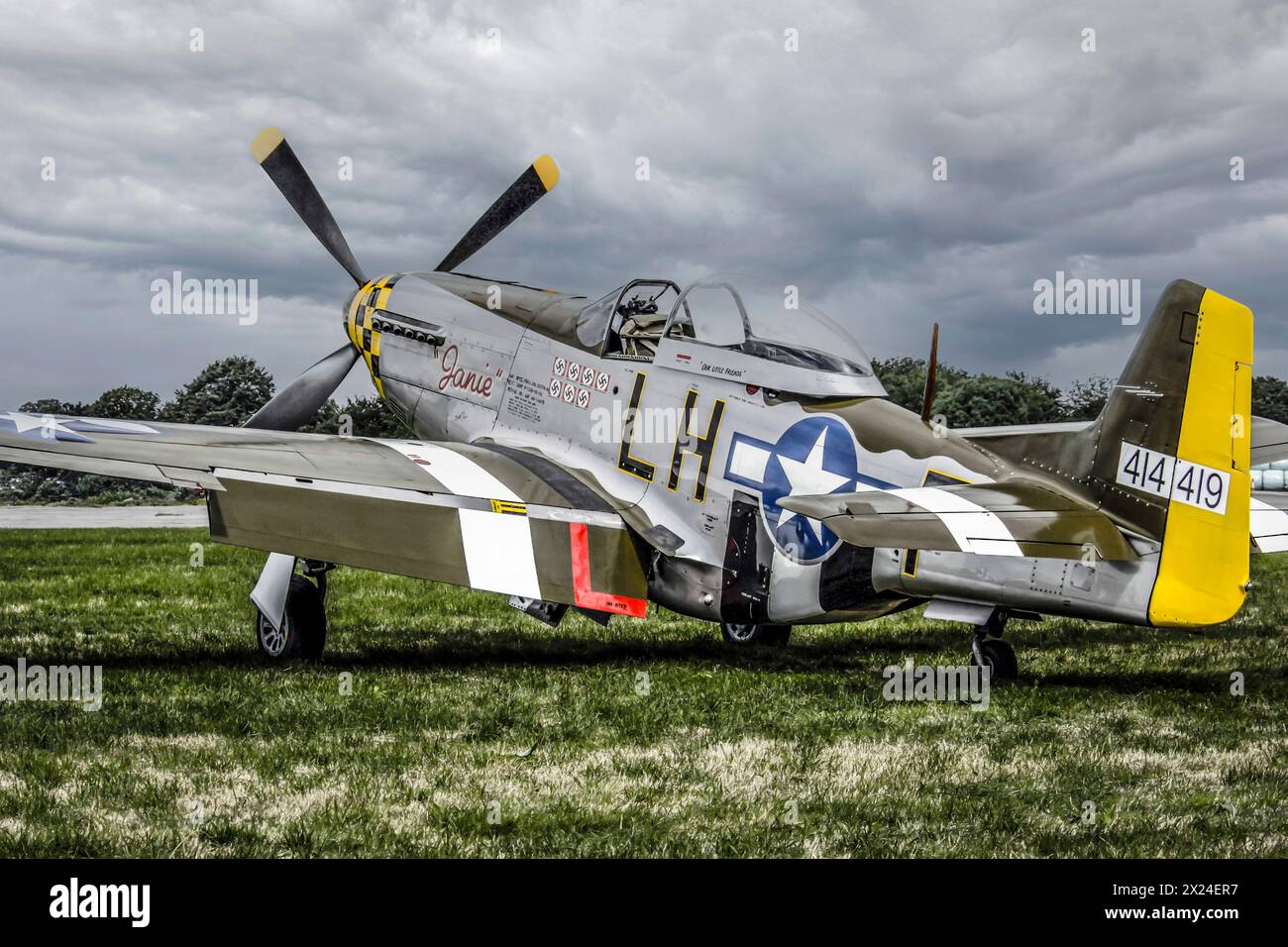 WW2 P-51 Mustang Stock Photo - Alamy