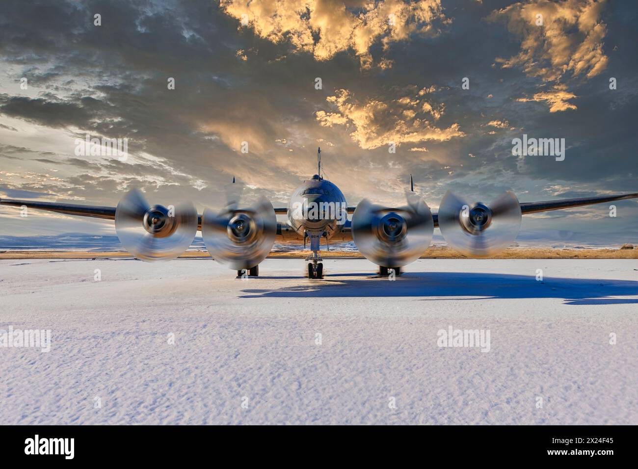 Lockheed constellation hi-res stock photography and images - Alamy