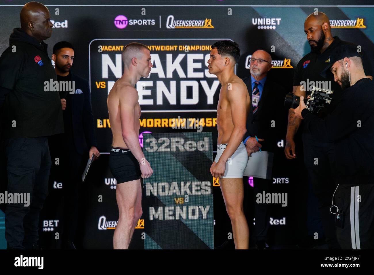 Andrew cain boxing hi-res stock photography and images - Alamy