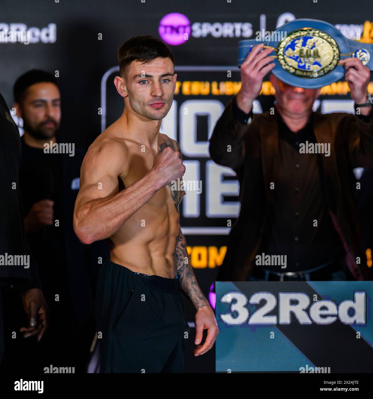 Hyatt hotel check in hi-res stock photography and images - Alamy