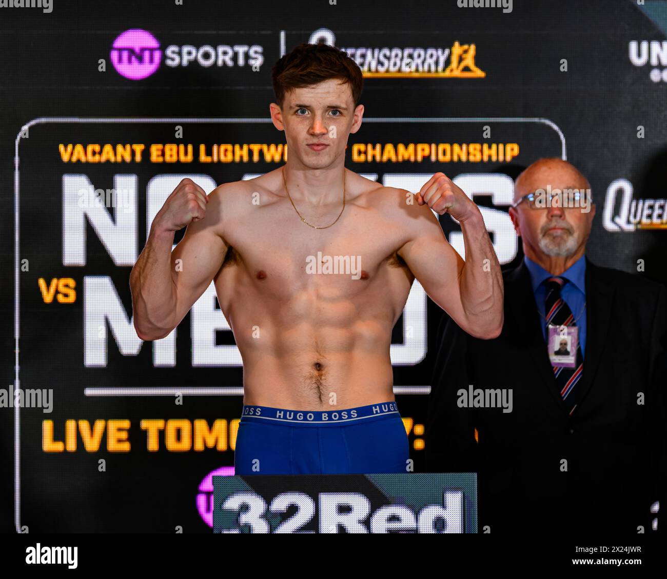 Stepping on balls immagini e fotografie stock ad alta risoluzione - Alamy