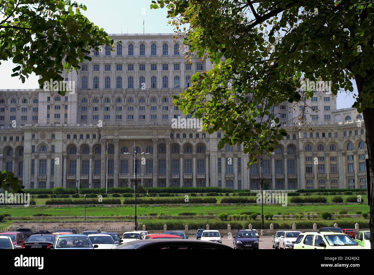 Fachada luminosa hi-res stock photography and images - Alamy