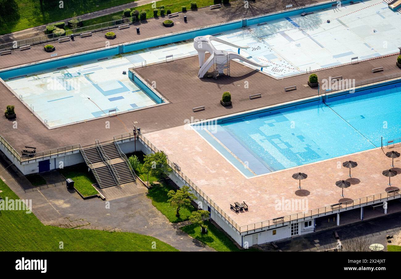Luftbild, Freibad Grugabad im Grugapark, Rutsche mit zwei Bahnen am ...