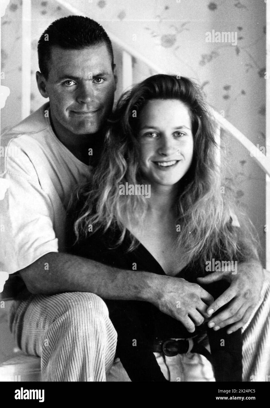 SOUTHAMPTON LIGHT HEAVYWEIGHT BOXER STEVE MacCARTHY WITH HIS GIRLFRIEND ...