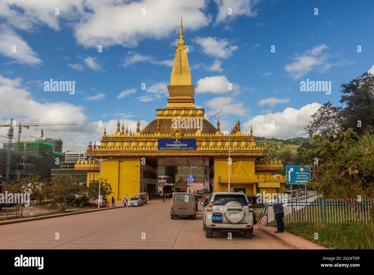 Laos china border hi-res stock photography and images - Alamy