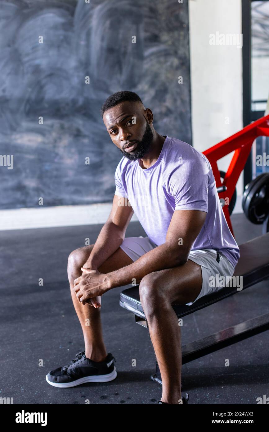 Runner athlete sitting on bench hi-res stock photography and images - Alamy