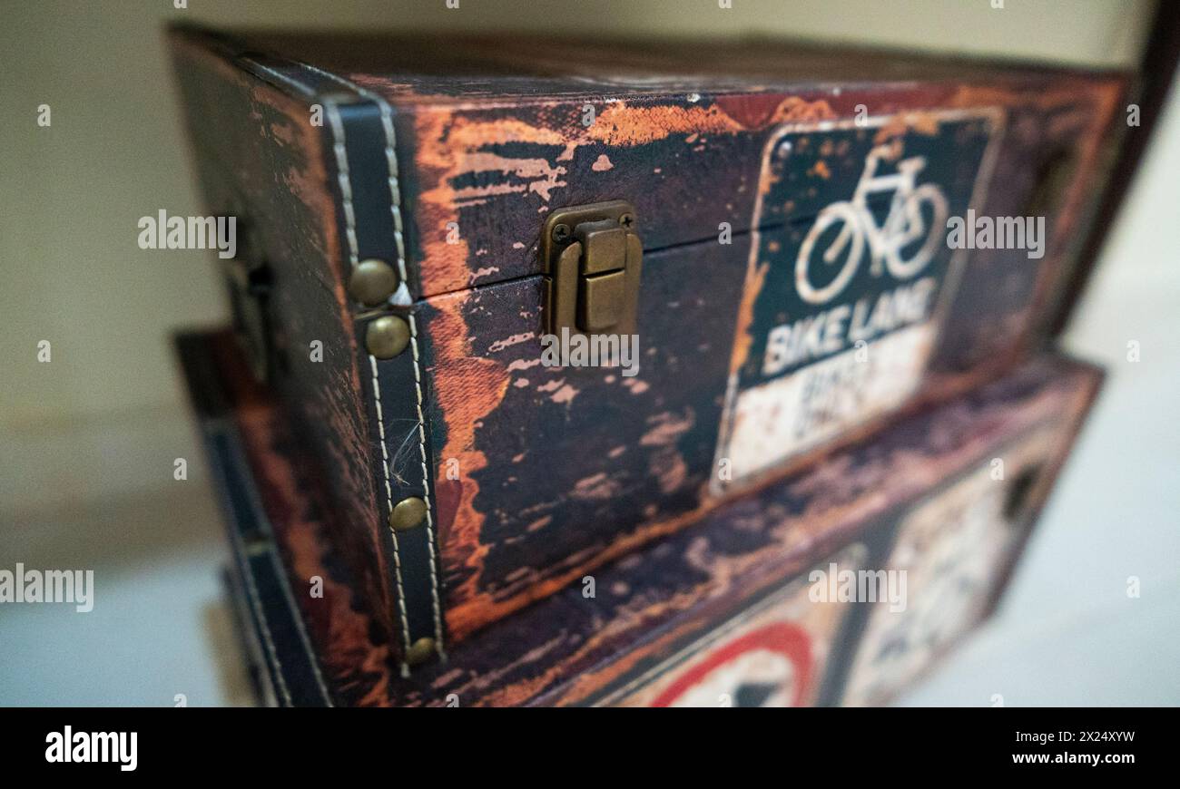 Travel boxes and suitcases printed with traffic and bicycle themes ...