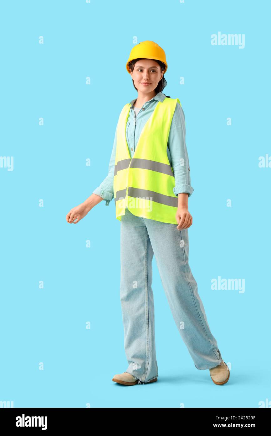 Female worker in reflective vest hi-res stock photography and images ...
