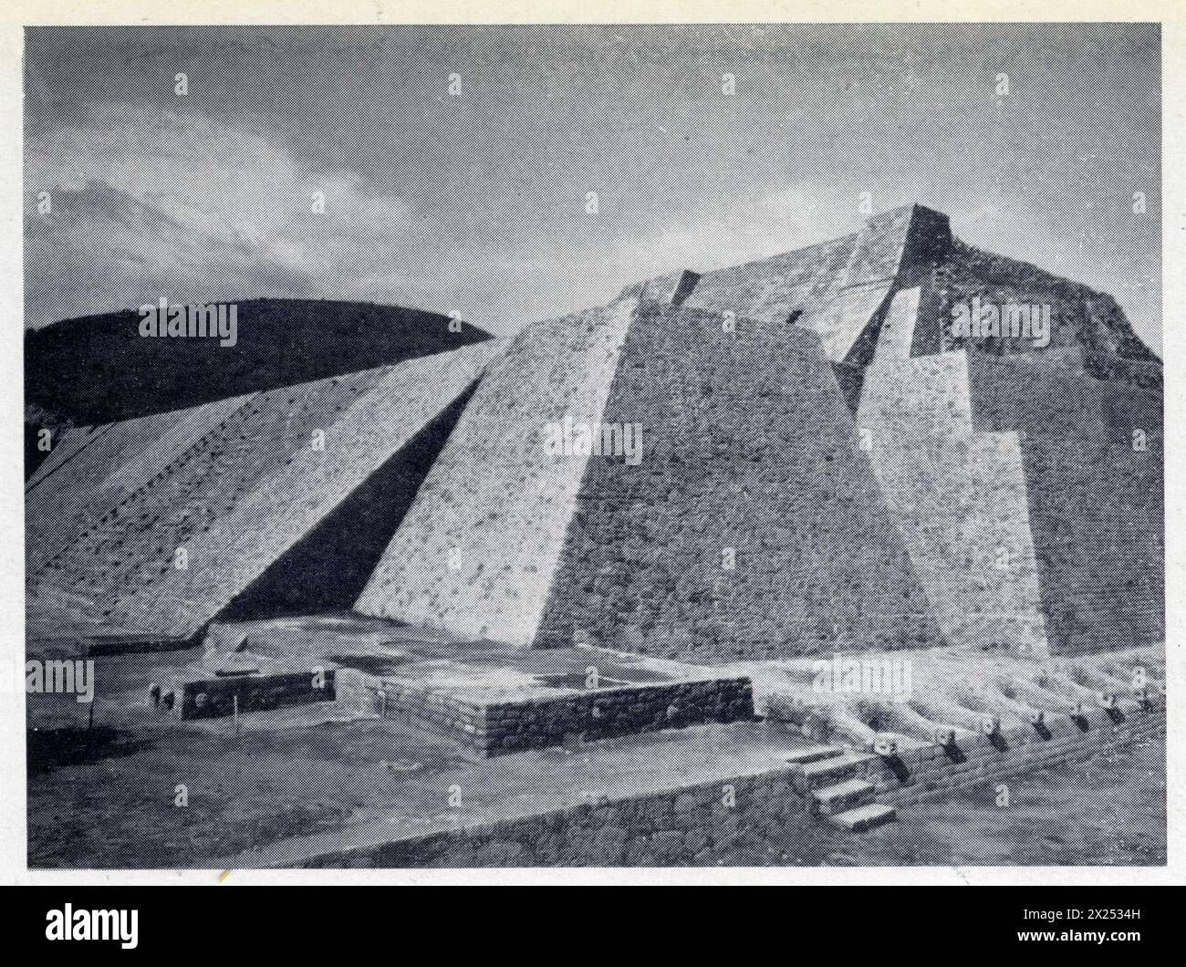 Temple de Tenayuca. Etat de Mexico Stock Photo - Alamy