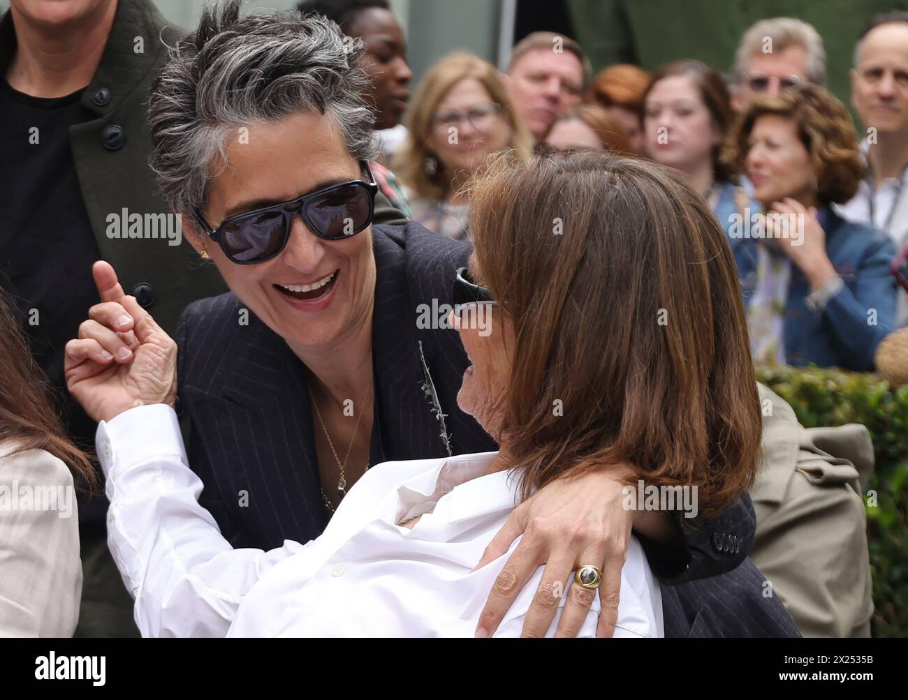 HOLLYWOOD, CA - APRIL 19: Alexandra Hedison, Bonnie Stoll at TCM Hosts ...