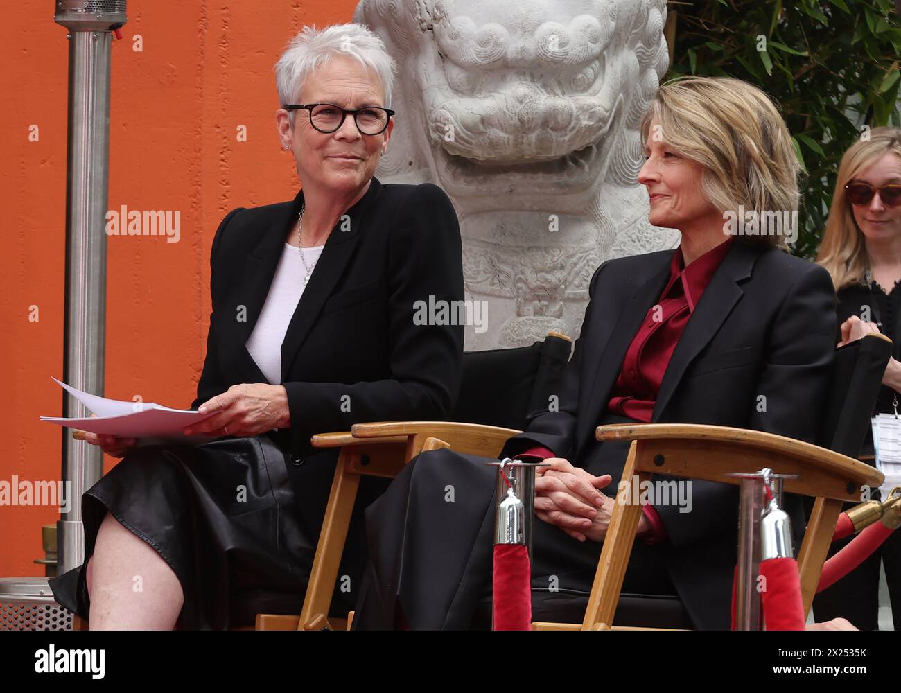 HOLLYWOOD, CA - APRIL 19: Jamie Lee Curtis, Jodie Foster at TCM Hosts ...