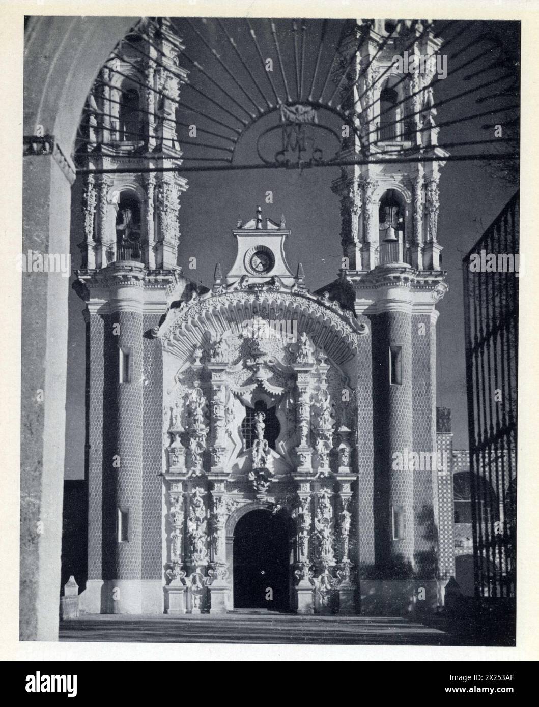 Sanctuaire de Ocotlan Tlaxcala. XVIIIe siècle Stock Photo - Alamy