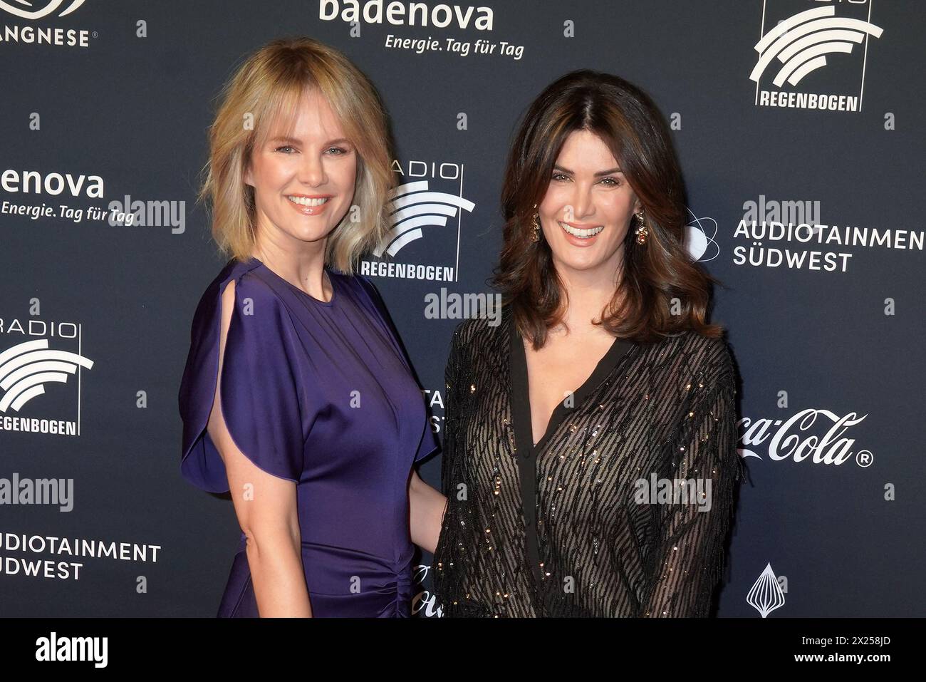 Monica Ivancan und ihre Schwester Miriam Mack bei der Verleihung vom ...